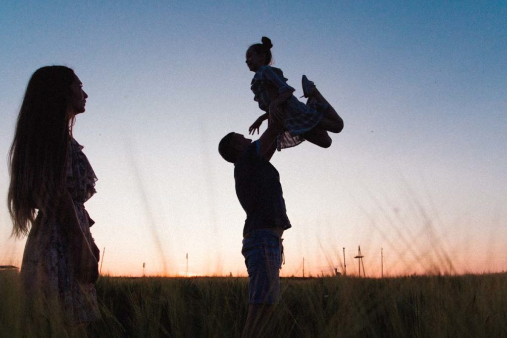 A Guide for Children of Addicted Parents: Supporting Loved Ones | RAC